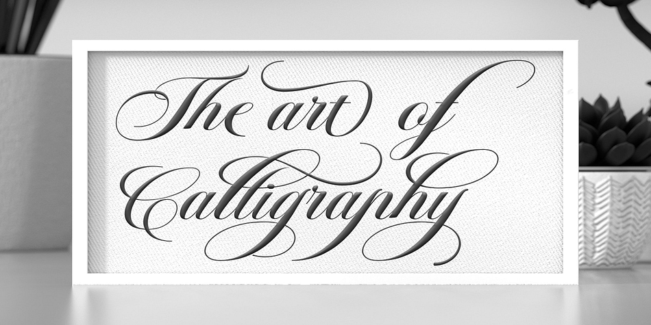 Everleigh Script Font